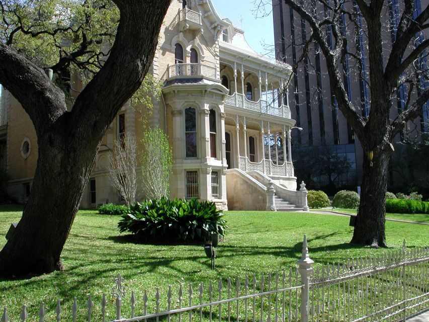 Austin: Panoramic City Center Tour with Stops - Transportation, Duration, and Value