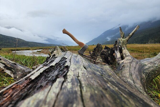 Axe Throwing - 60 minute Experience - Introducing the Axe Throwing Experience in Skagway
