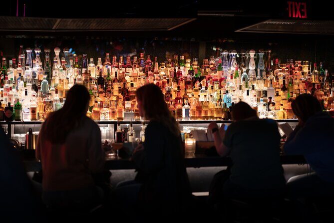 Bar, Lounge and Rooftop Tour NYC - The Details That Matter