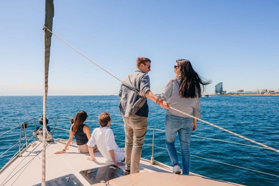 Barcelona: PRIVATE Sailing tour with drinks and snacks - An In-Depth Look at the Barcelona Private Sailing Tour