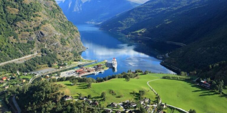 Bergen: Hardangerfjord, Voss Gondola & 3 Great Waterfalls - Exploring the Waterfalls