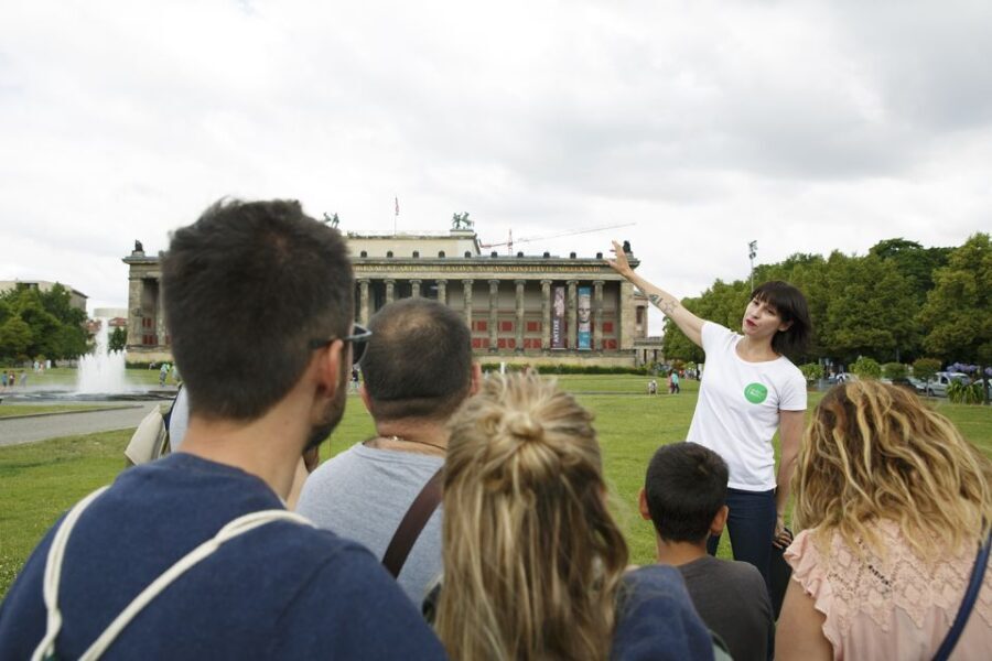 Berlin: 4-Hour Guided Highlights Tour in Spanish - Exploring the Berlin’s Landmarks