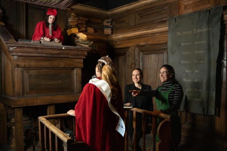 Berlin Dungeon: Bachelor Party Ticket - The Performance: Actors and Stories