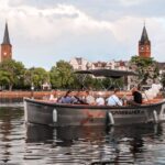 Berlin: Electric Boat Rental for self-driving 2 hrs - The Journey: From Dock to Lake and Back