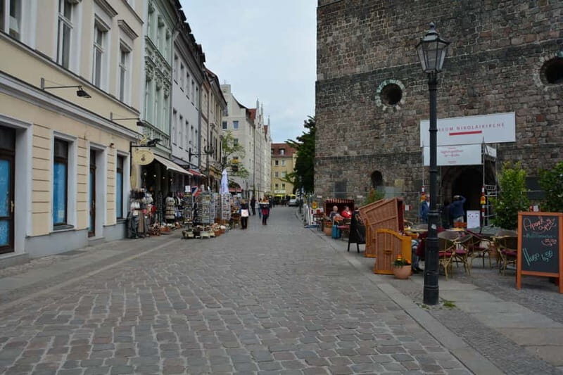 Berlin: Historic Center Walking Tour with a Real Berliner - The Itinerary: What You’ll See and Why It Matters