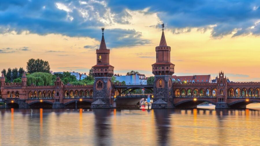 Berlin: Private Highlights Tour with Hotel Transfers - What to Expect From the Experience