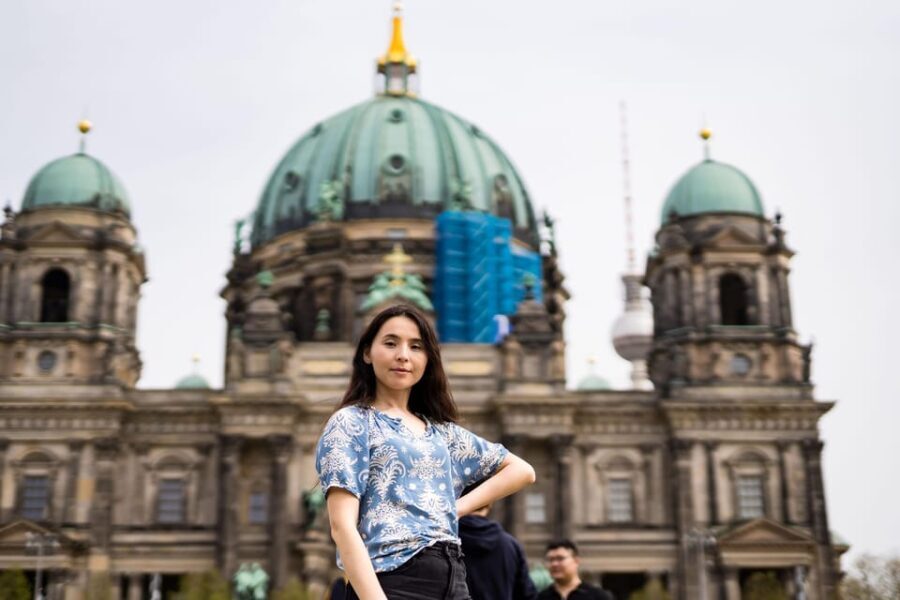 Berlin: Private Photo Session with Professional Photographer - Who Should Book This?