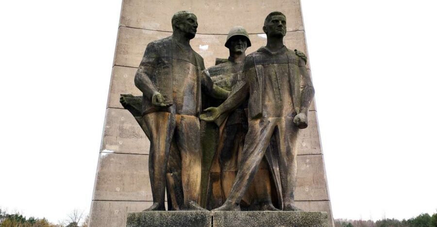 Berlin: Private Van Tour to Sachsenhausen Concentration Camp - What’s Included and What’s Not