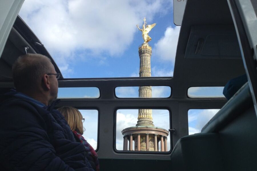 Berlin: Sightseeing Tour in Classic Volkswagen T1 Samba Bus - An In-Depth Look at the Tour Experience
