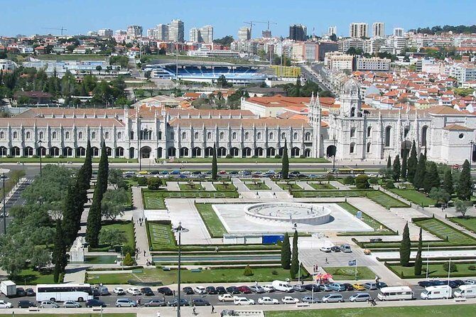 Best of Lisbon Full Day Private Tour - Authentic Experiences Based on Reviews
