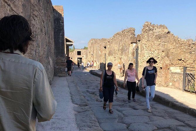 Best of Pompeii and Herculaneum with an Expert Archaeologist - The Sum Up