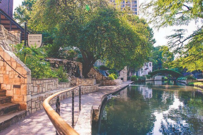 Best of San Antonio Small Group Tour with Boat + Tower + Alamo - The Sum Up