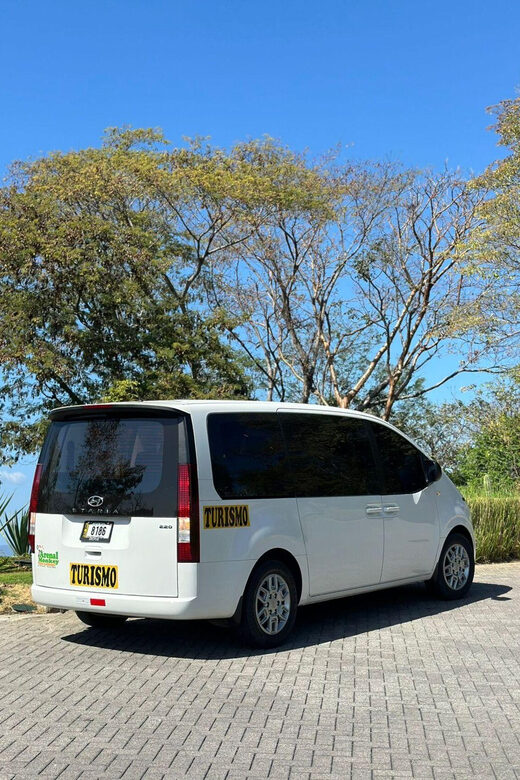 Best Value Deluxe Transportation La Fortuna - Monteverde - A Closer Look at the Experience
