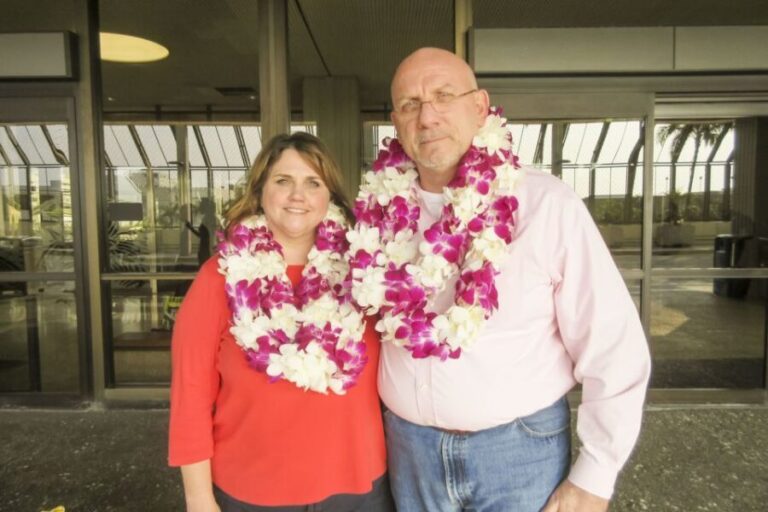 Big Island: Kona Airport Honeymoon Lei Greeting - The Experience: What to Expect