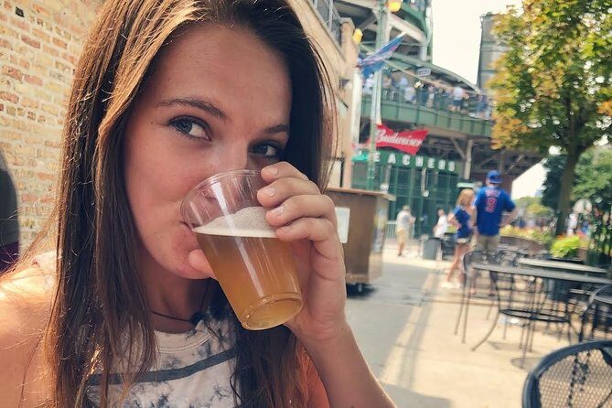 Bikes, Bites, and Brews: Chicago's Signature Dishes Bike Tour - In-Depth Look at the Stops