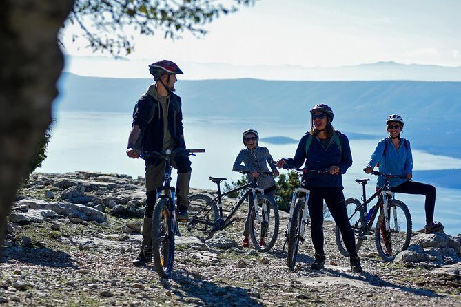 Biking Vidova - Skrip & museum of olive oil - Splitska - Postira - The Itinerary in Detail