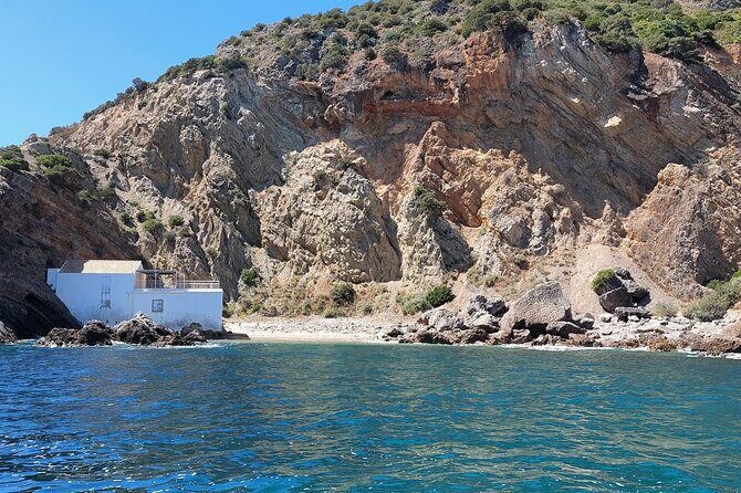 Boat Trip to Secret Bays and Beaches with Snorkeling - Guides and Atmosphere: Friendly, Knowledgeable, Engaging