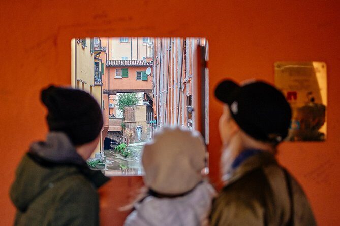 Bologna Private City Kickstart Tour - The Stops: More Detail on the Highlights