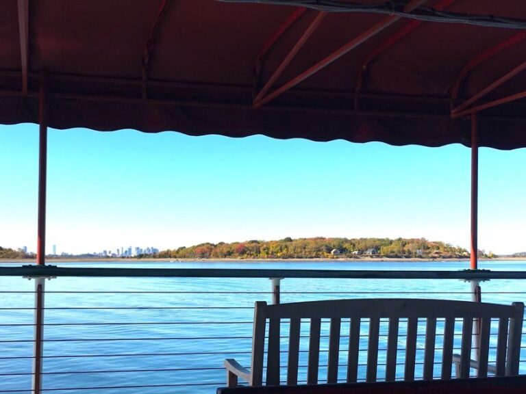 Boston Harbor Fall Foliage Weekend Brunch Cruise - Why This Cruise Is Worth It