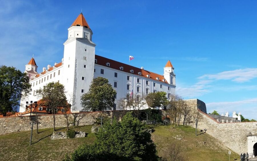 Bratislava with a Local: Private Tour from Vienna - Breakdown of the Itinerary