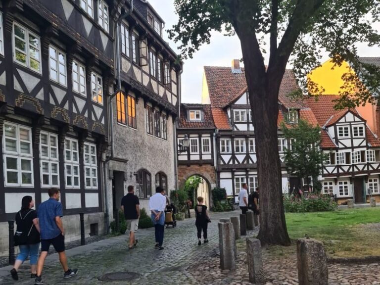 Braunschweig: Guided Walking Tour with Food Tastings - Practical Details and Tips