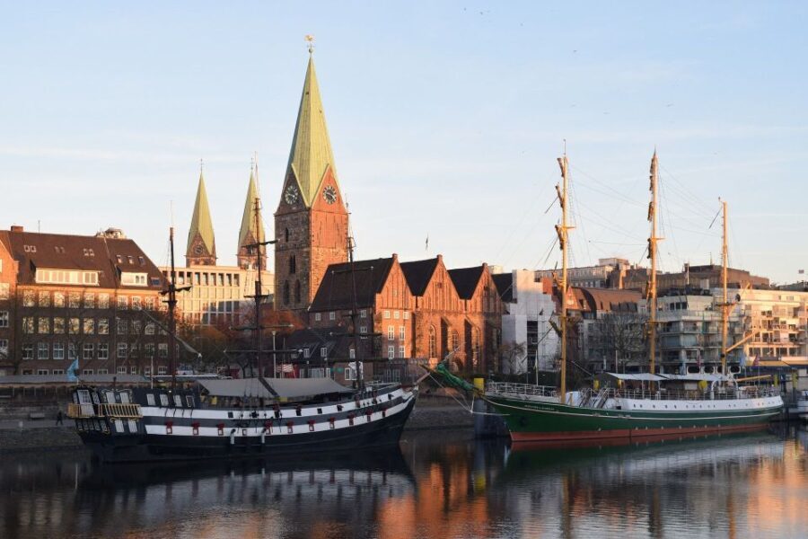 Bremen: Private Walking Tour with a Professional Guide - The Itinerary in Detail