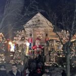 Brooklyn: 1.5-Hour Dyker Heights Christmas Walking Tour - What To Expect During the Tour