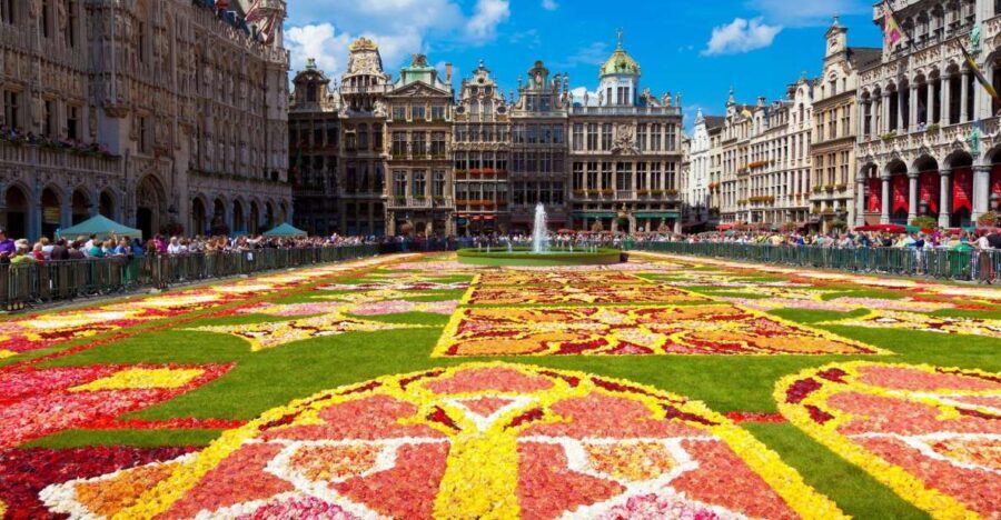 Brussels: Walking Tour with Belgian Lunch, Chocolate, & Beer - The Chocolate Tasting at Mary and Galler