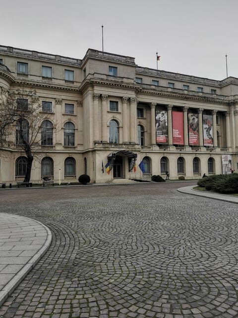 Bucharest City tour, panoramic tour, photo stops and visits - Why This Tour Works Well