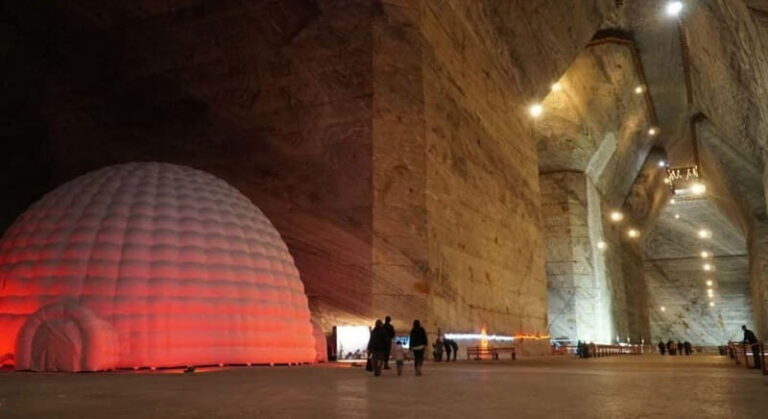 Bucharest: Slanic Salt Mine and Dracula's Tomb, 7 pax group - The Monastery Stop: A Quiet Reflection