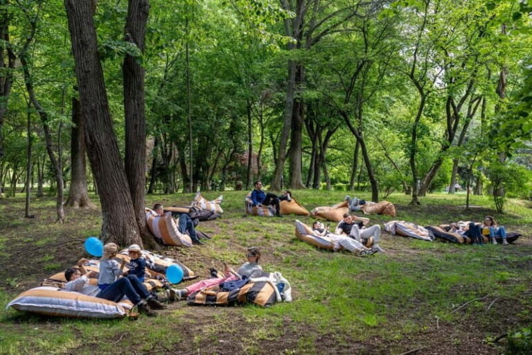 Bucharest: Street Food and Top Places Tour - The Itinerary in Detail: A Closer Look