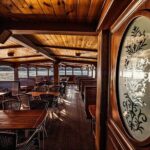 Budapest Historical Cruise with Welcome Frizzante & Audio Guide - Audio Guide and Commentary