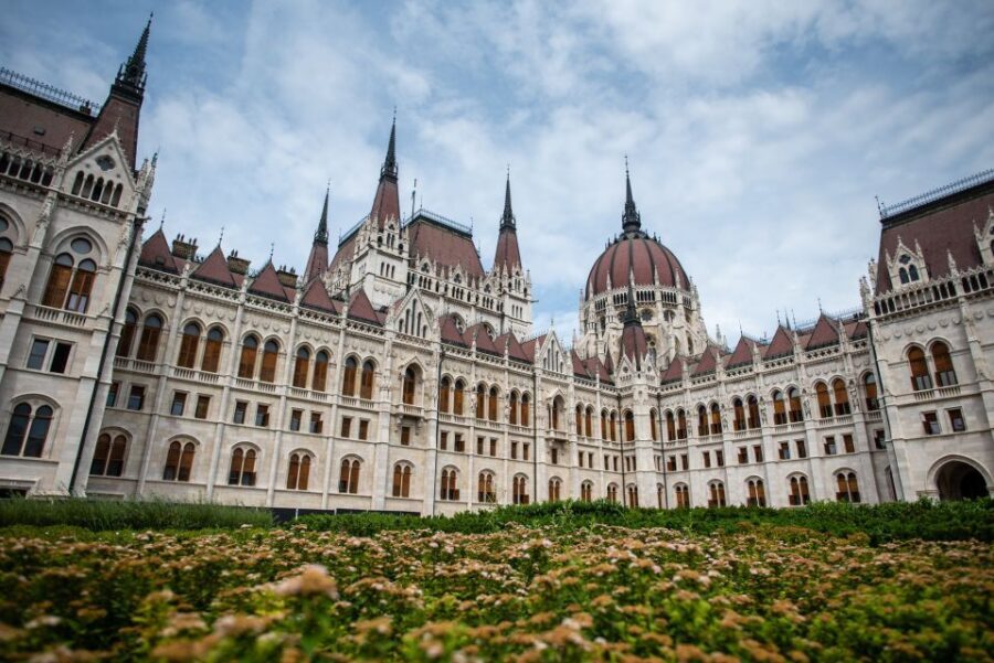 Budapest: Private 4-Hour Walking Tour with a Local - Why the Price Is Actually Good Value