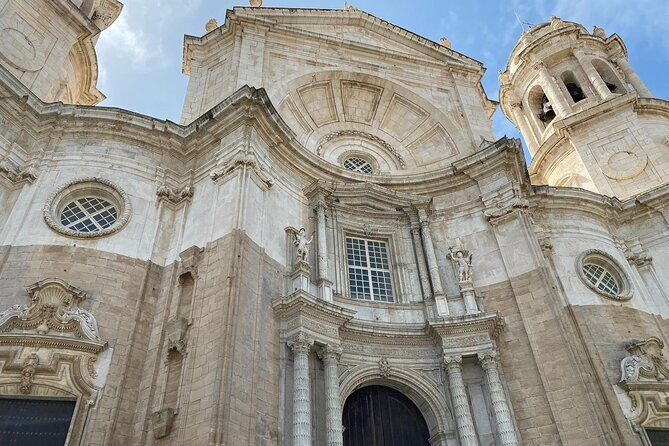 Cádiz Tapa (food) and walking Tour - Half-Day Private tour - Wandering Through El Populo: Cádiz’s Oldest Neighborhood
