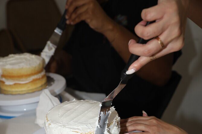 Cake Decorating in Houston - The Value of the Class