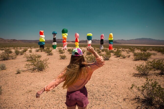 California Desert, Seven Magic Mountains and Las Vegas Sign - Why This Tour Works Well for Travelers