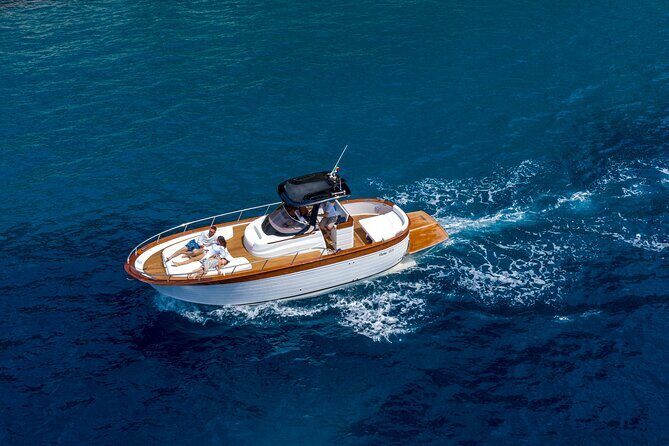 Capri private boat tour - The Sum Up