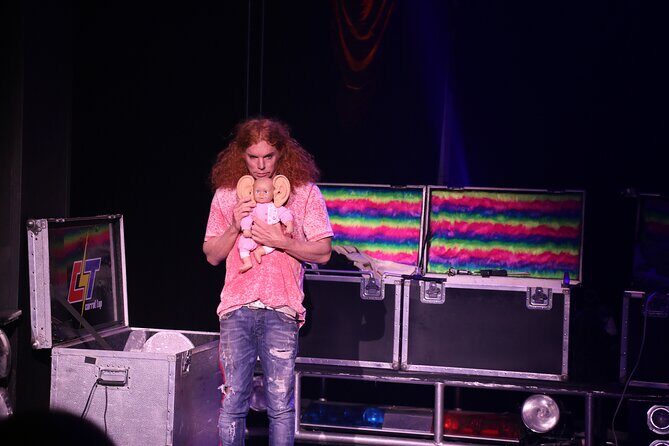 Carrot Top at the Luxor Hotel and Casino - The Practicalities of Booking and Attending