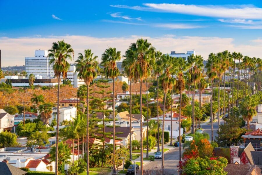 Celebrity Homes Extravaganza: Tour in Los Angeles - Detailed Breakdown of the Itinerary