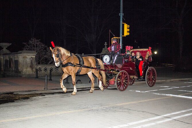 Central Park Carriage Ride w/ Drop Off @ Tavern On Green (45 min) - The Experience of Scenic Stops & Storytelling
