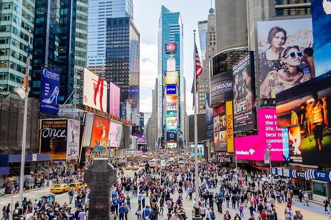 Central Park, Rockefeller & Times Square Carriage Ride (4 Adults) - What the Tour Means for You