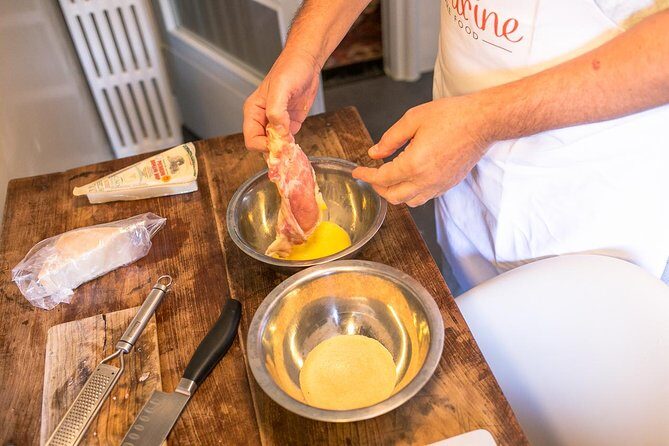 Cesarine: Cooking Class with tasting at Local's Home in Milan - Why This Tour Stands Out