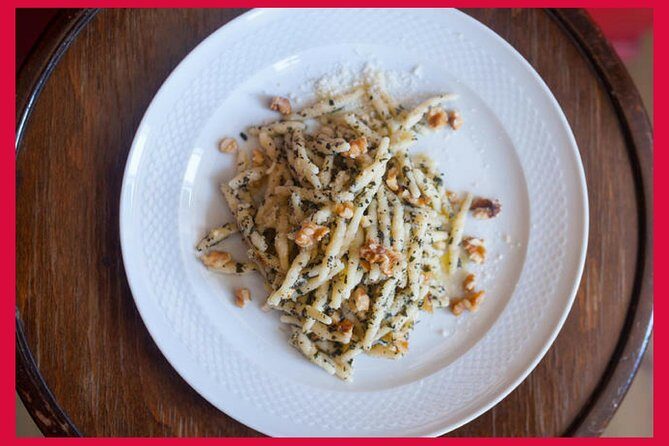 Cesarine: Dining & Cooking Demo at Local's Home in La Spezia - Who Should Book This Experience?