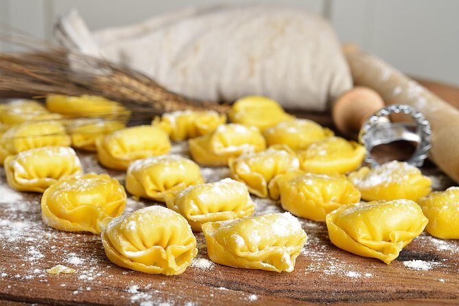 Cesarine: Small group Pasta and Tiramisu class in Siena - Why This Tour Stands Out