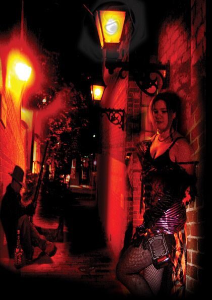 Charleston: Dark Side of Charleston 1.5-Hour Walking Tour - The Guide’s Role