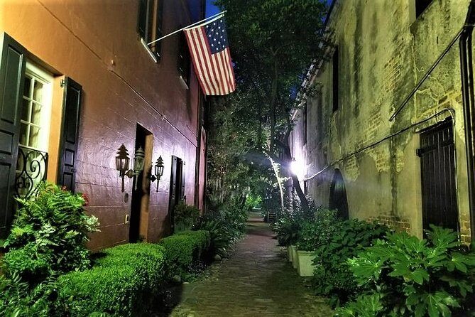 Charleston's Pleasing Terrors Night-Time Walking Ghost Tour - Summing It Up
