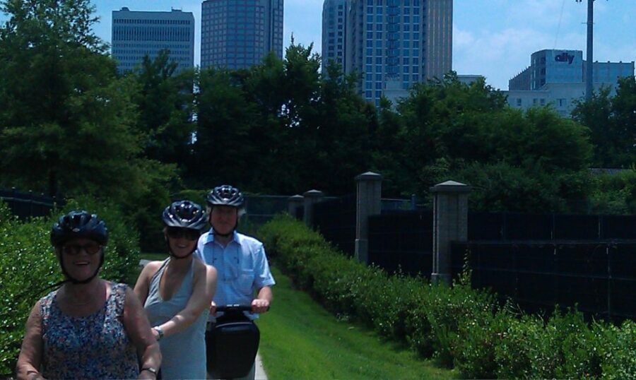 Charlotte: Markets, Museums, and Parks 2-Hour Segway Tour - Itinerary Breakdown: From Cultural Corners to Skyscrapers