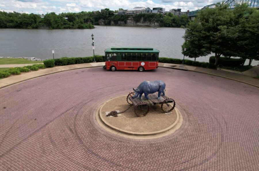 Chattanooga: City Trolley Tour with Coker Museum visit - How a Guided Tour Adds Value
