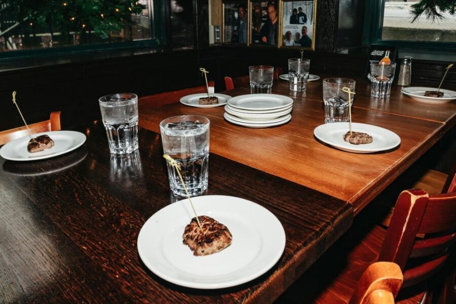 Chicago: Gangsters and Food Tasting Walking Tour - Practical Details