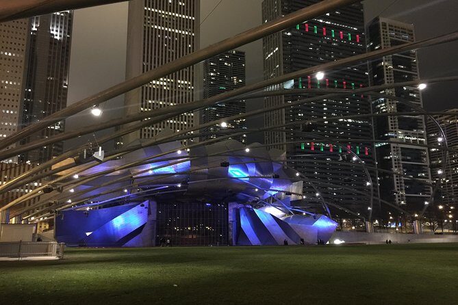 Chicago Private Custom City Tour with Hotel Pick Up - Exploring Chicago with a Private Guide